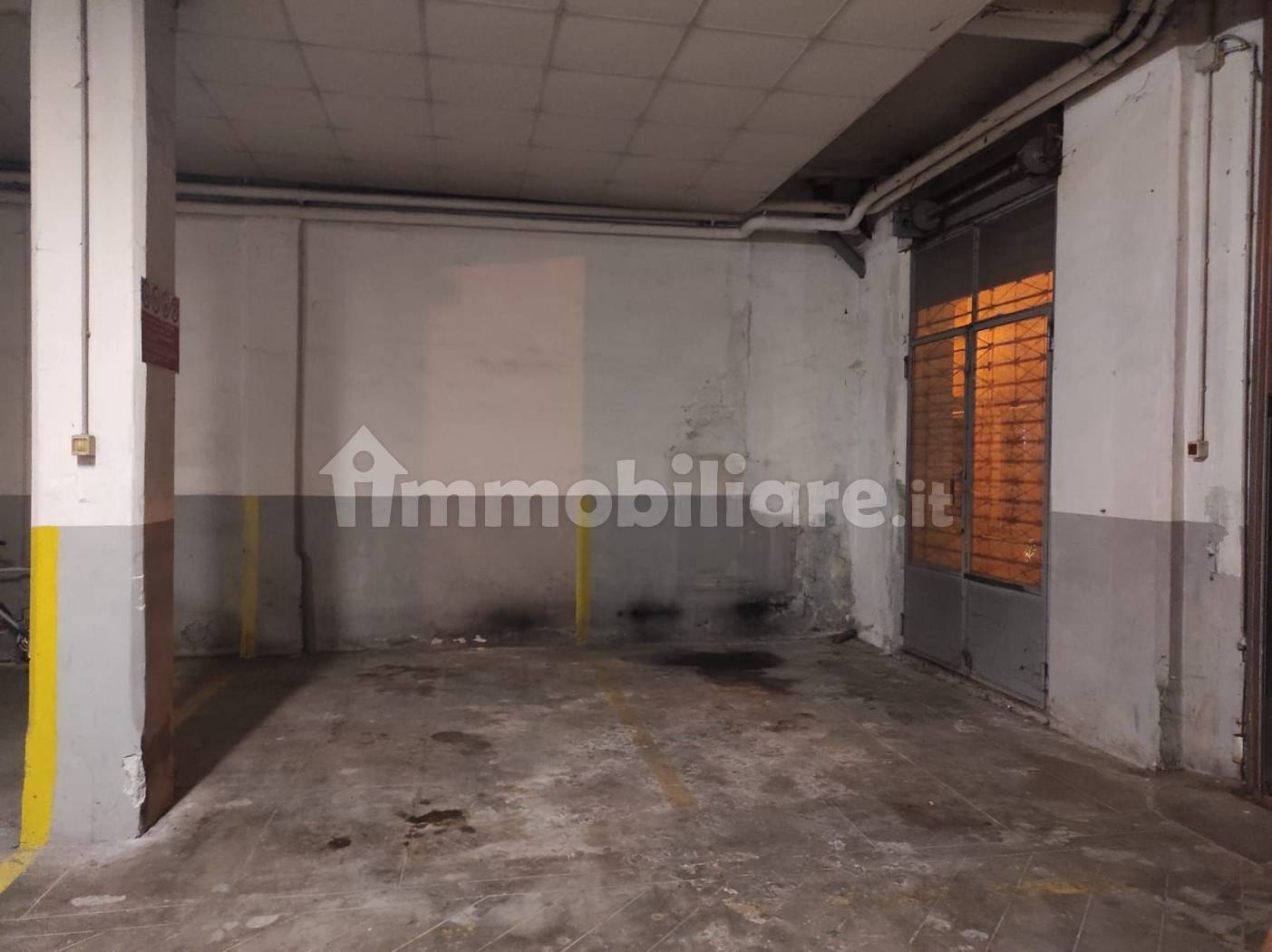 Posto auto - moto in Vendita