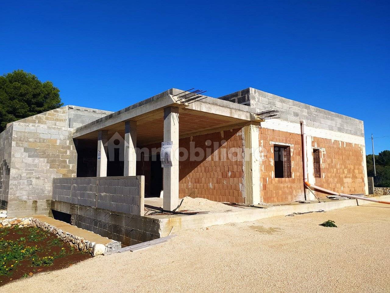 Villa bifamiliare, nuova, 200 m², Carovigno