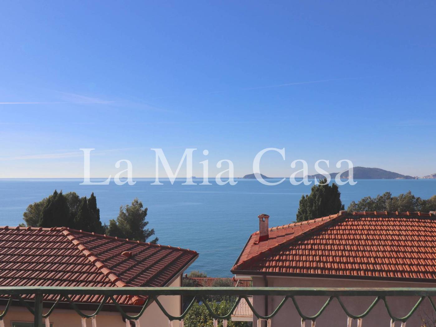 Trilocale via Fiascherino 90, La Serra, Tellaro, Lerici