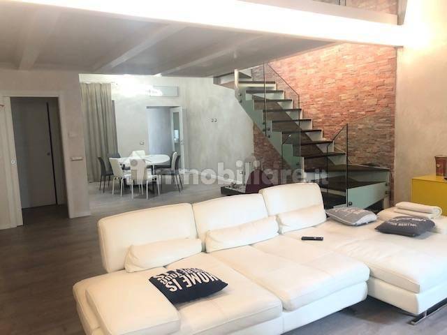 Appartamento piazza Martiri di Belfiore, Centro, Mantova