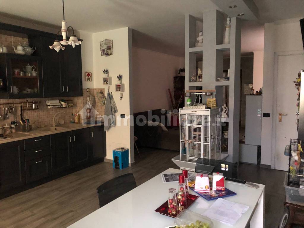 Vendita Villa a schiera in via Roviano Guidonia Montecelio. Buono stato ...