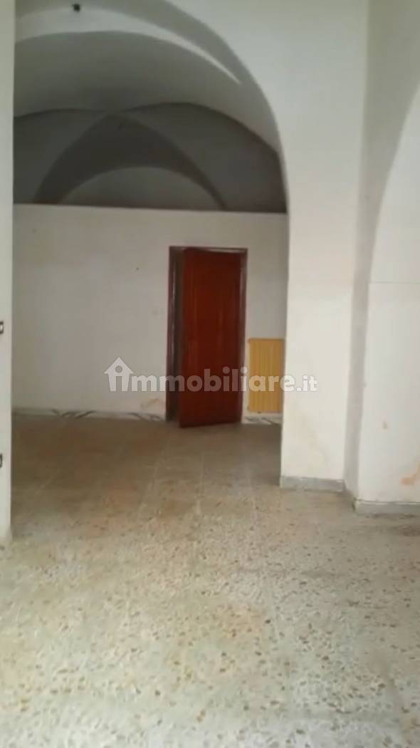 Bilocale via Roma 10, Trinitapoli