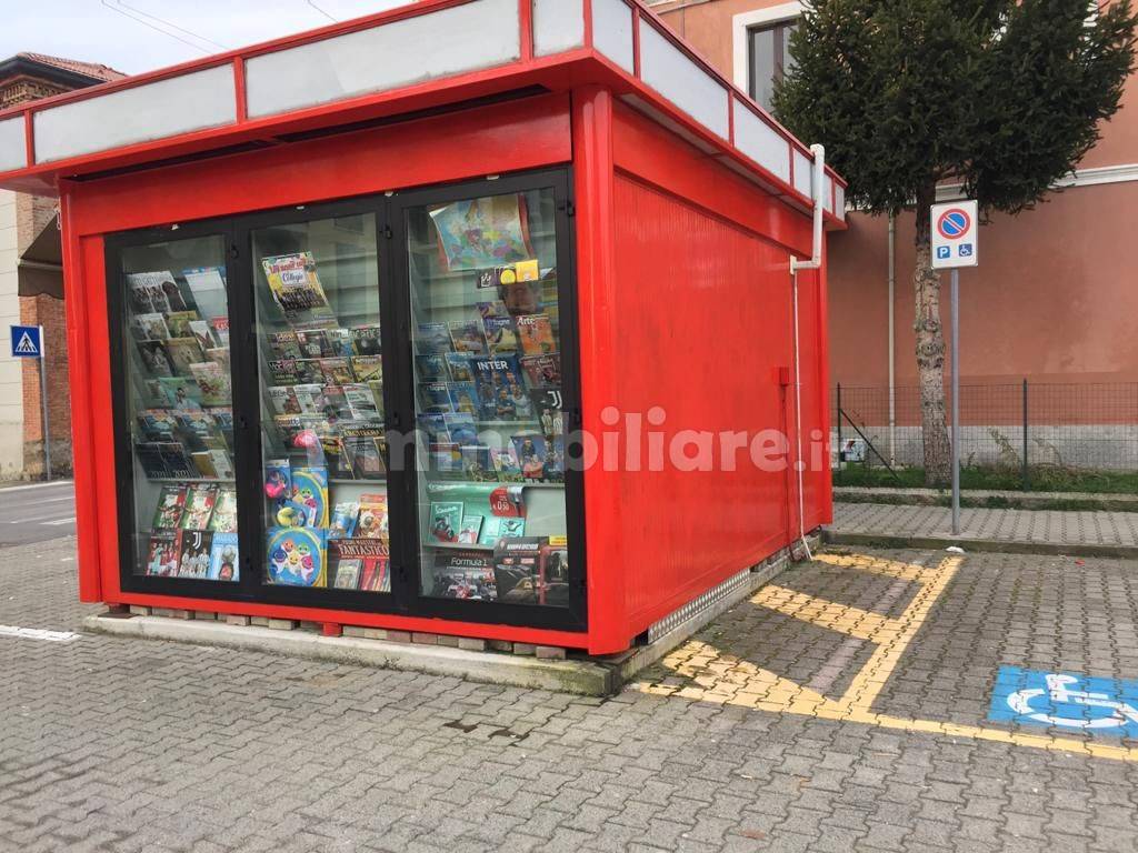 Edicola piazza Aldo Moro, Grezzago, Rif. 84975936 - Immobiliare.it
