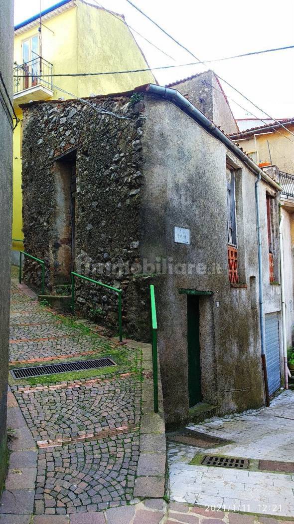 Appartamento via Porta Sant'Antuono 46, Centro, Lauria