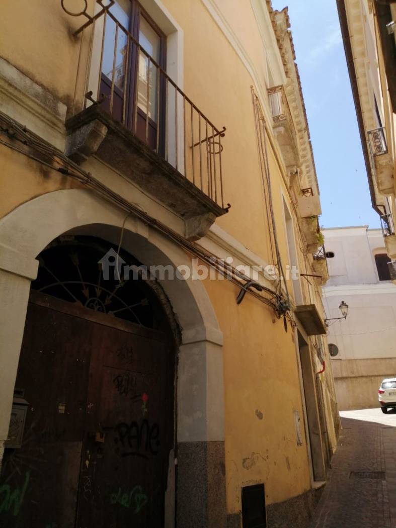 Appartamento salita I del Rosario 7, Centro Storico, Catanzaro