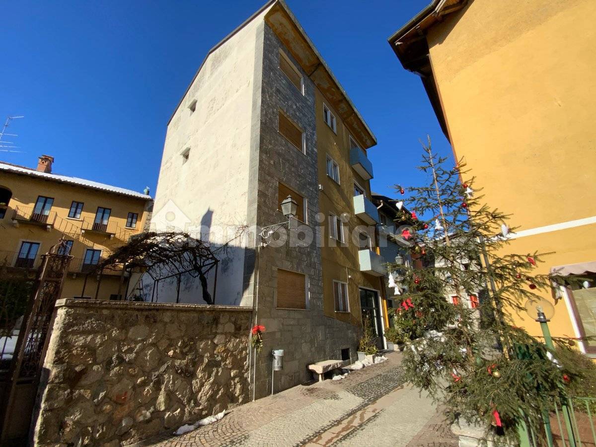 Trilocale via Regina Margherita 25, Centro, Gignese