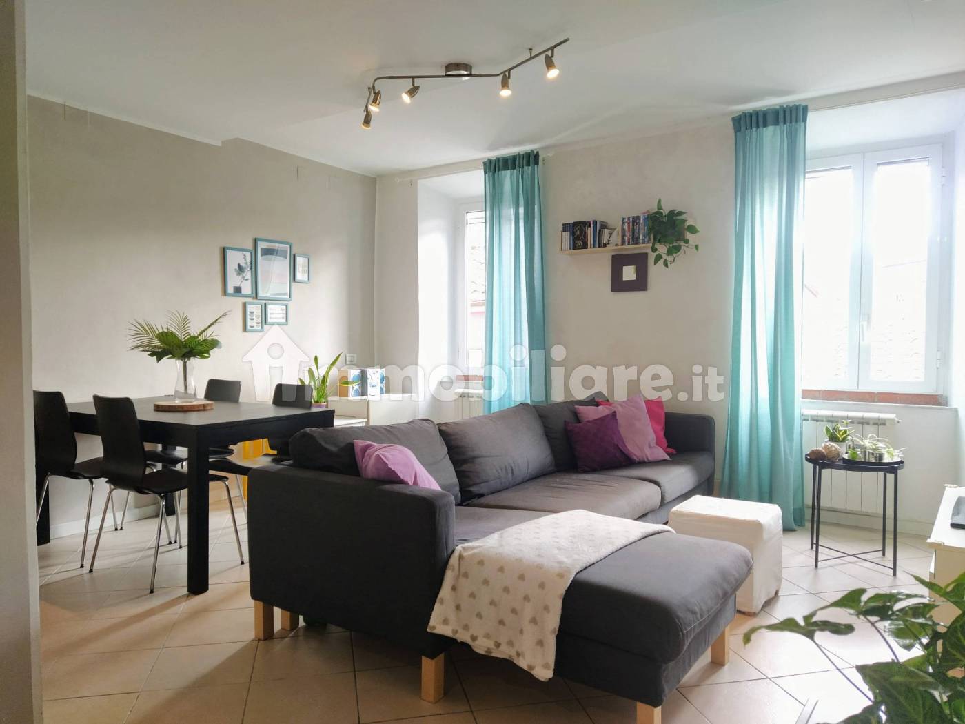 Quadrilocale buono stato, secondo piano, Centro, Carrara