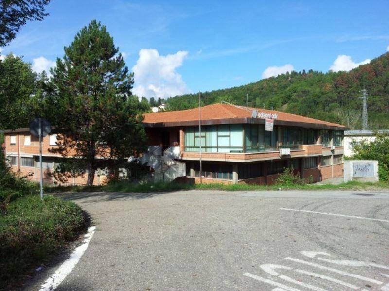 Locale commerciale in Vendita