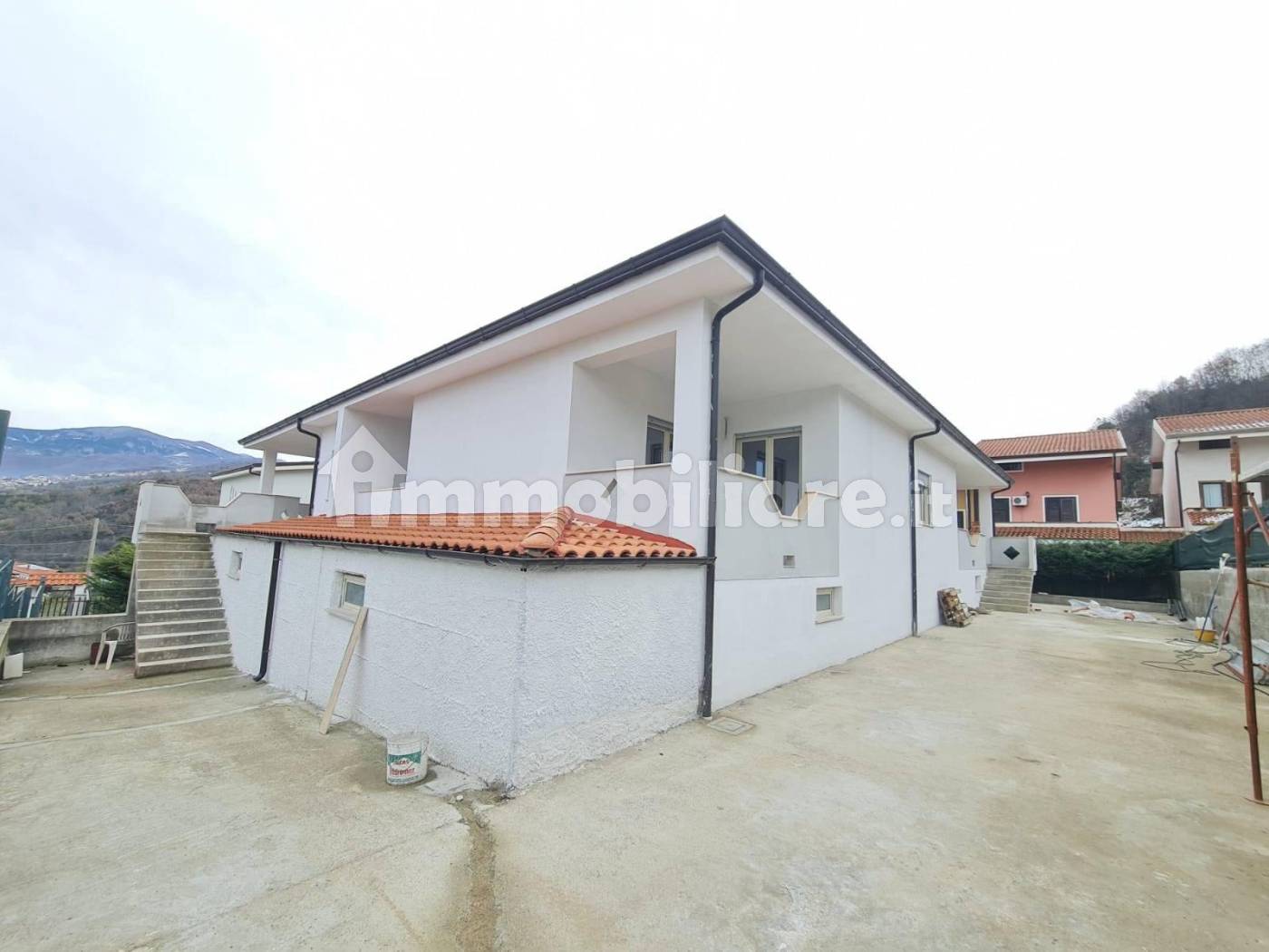 Appartamento nuovo, primo piano, Centro, Aprigliano