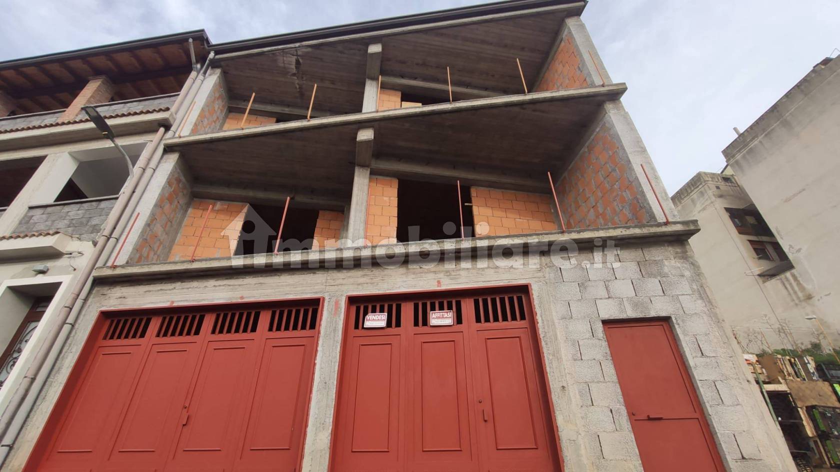 Palazzo - Edificio in Vendita