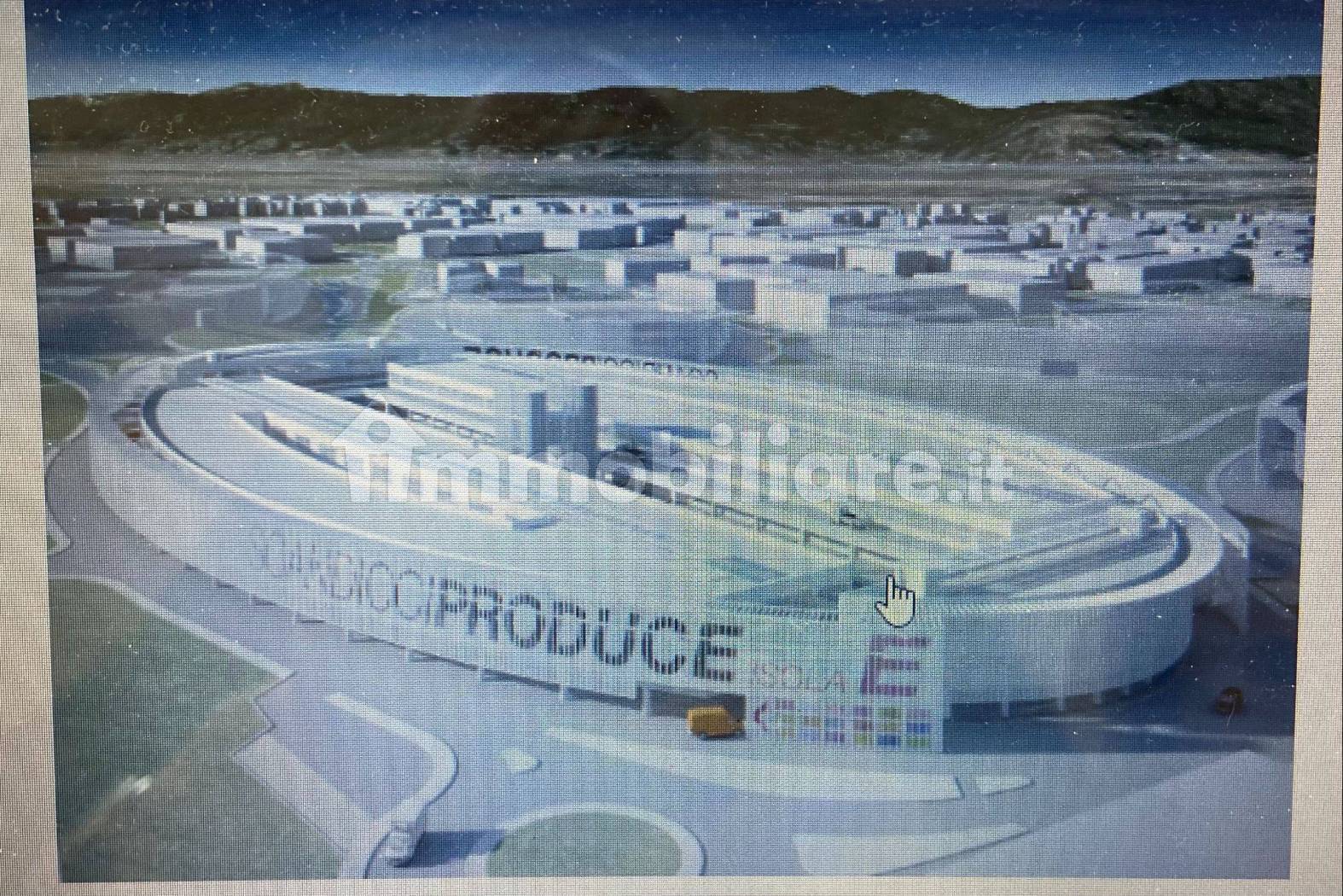 Capannone in Vendita