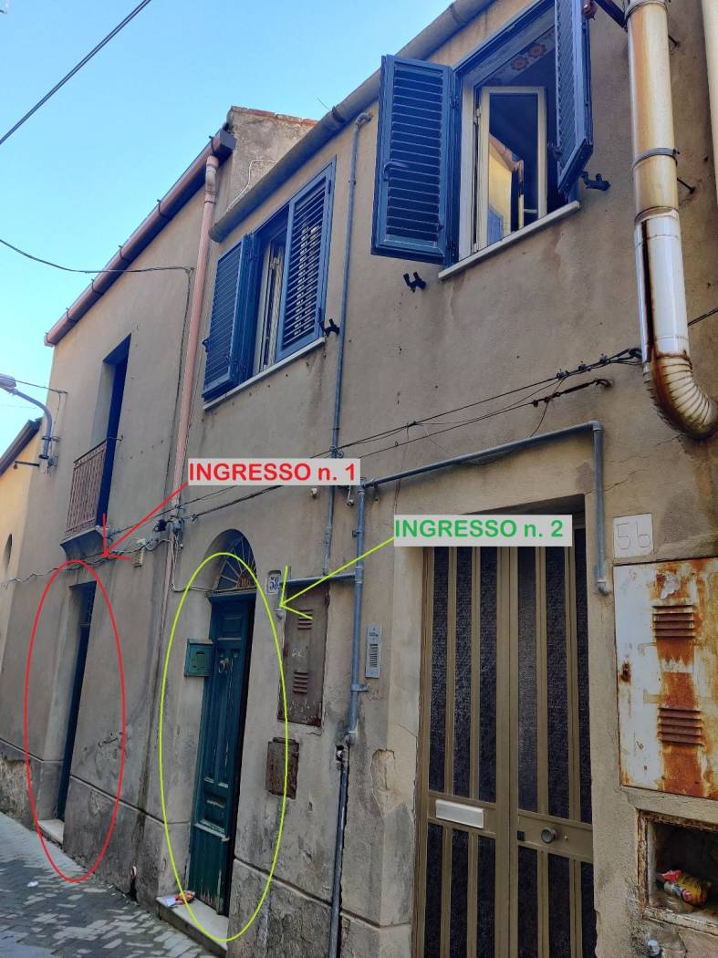 Trilocale via San Biagio, Centro, Enna