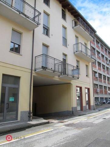 Trilocale via Cesare Battisti, Centro, Sondrio