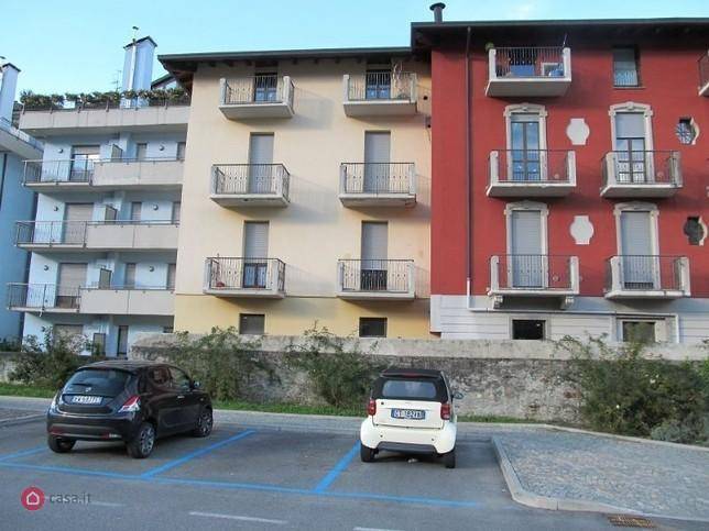 Bilocale via C.Battisti, Centro, Sondrio