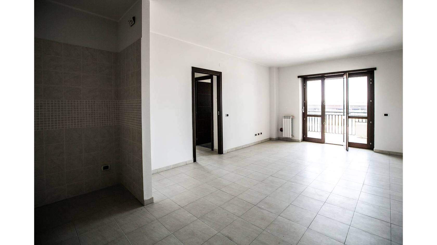 Trilocale via Luigi Crocco 13, Ponte di Nona, Roma