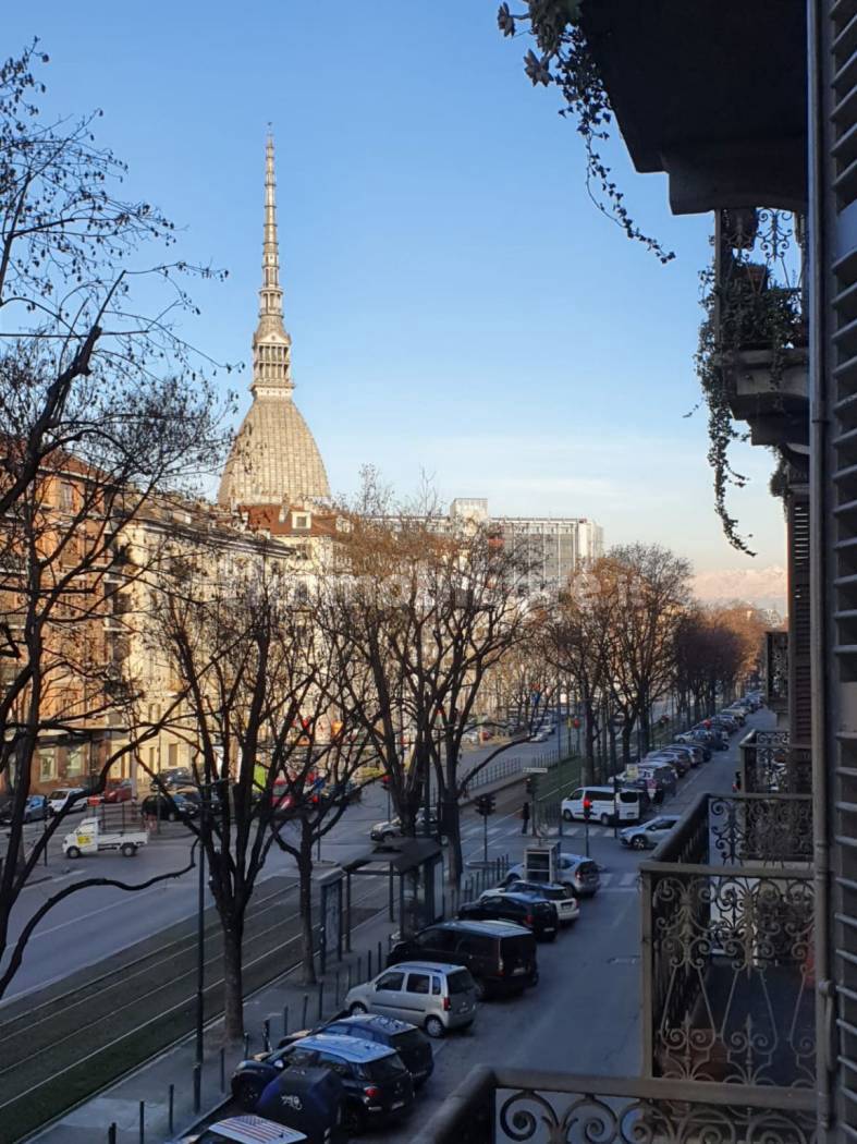 Quadrilocale corso San Maurizio 73, Vanchiglia, Torino