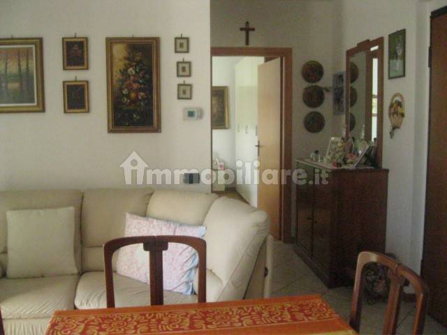 Vendita Appartamento Pescate. Bilocale, Buono stato, primo piano ...