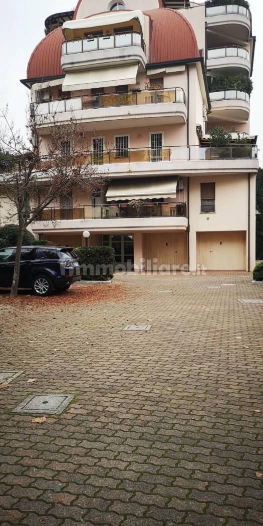 Garage - Box in Vendita