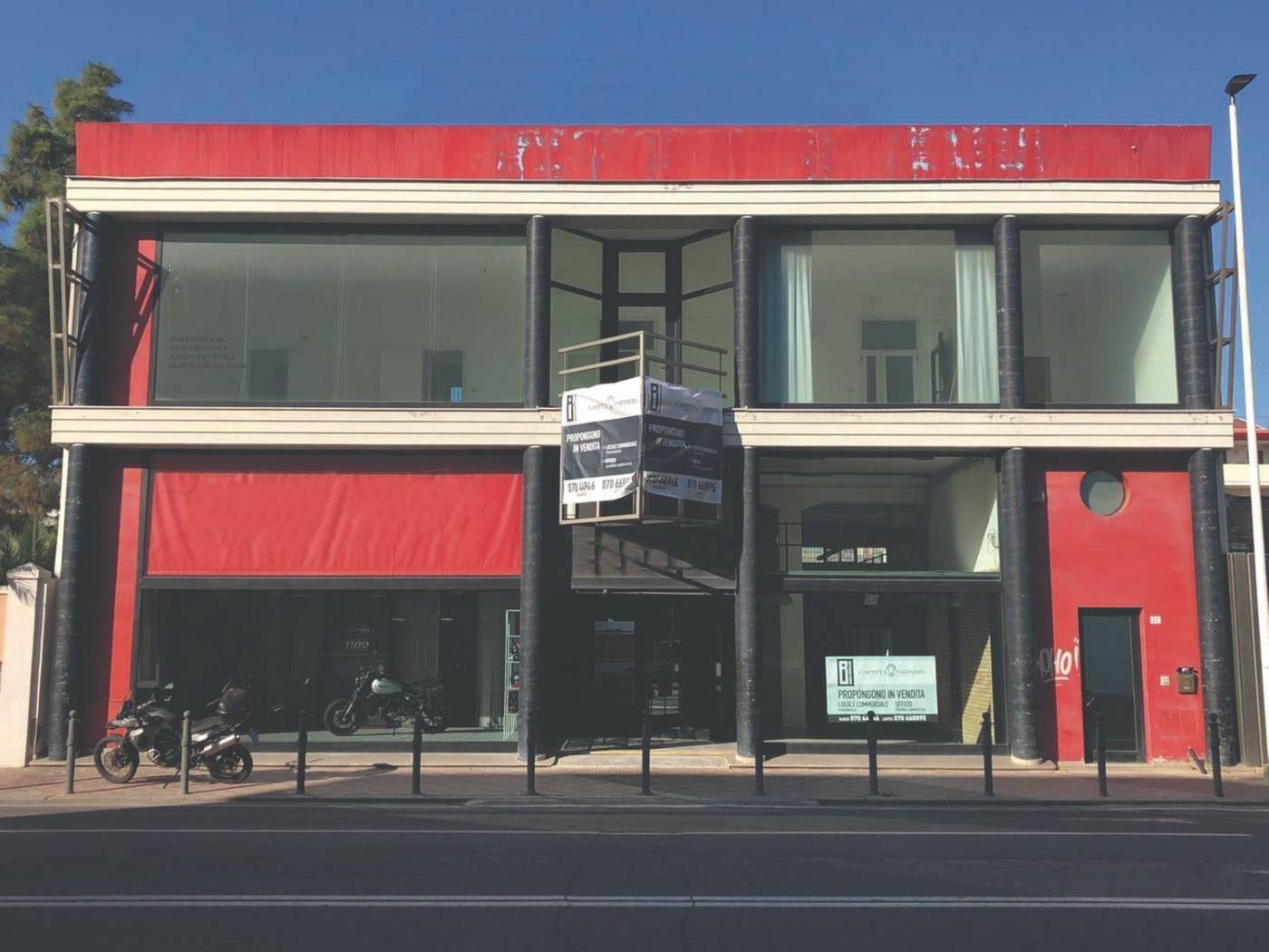 Locale commerciale in Vendita