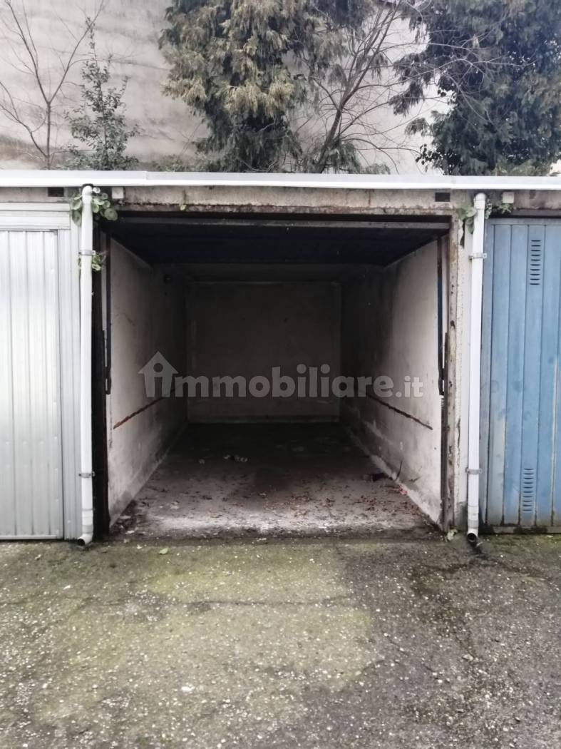 Garage - Box in Vendita