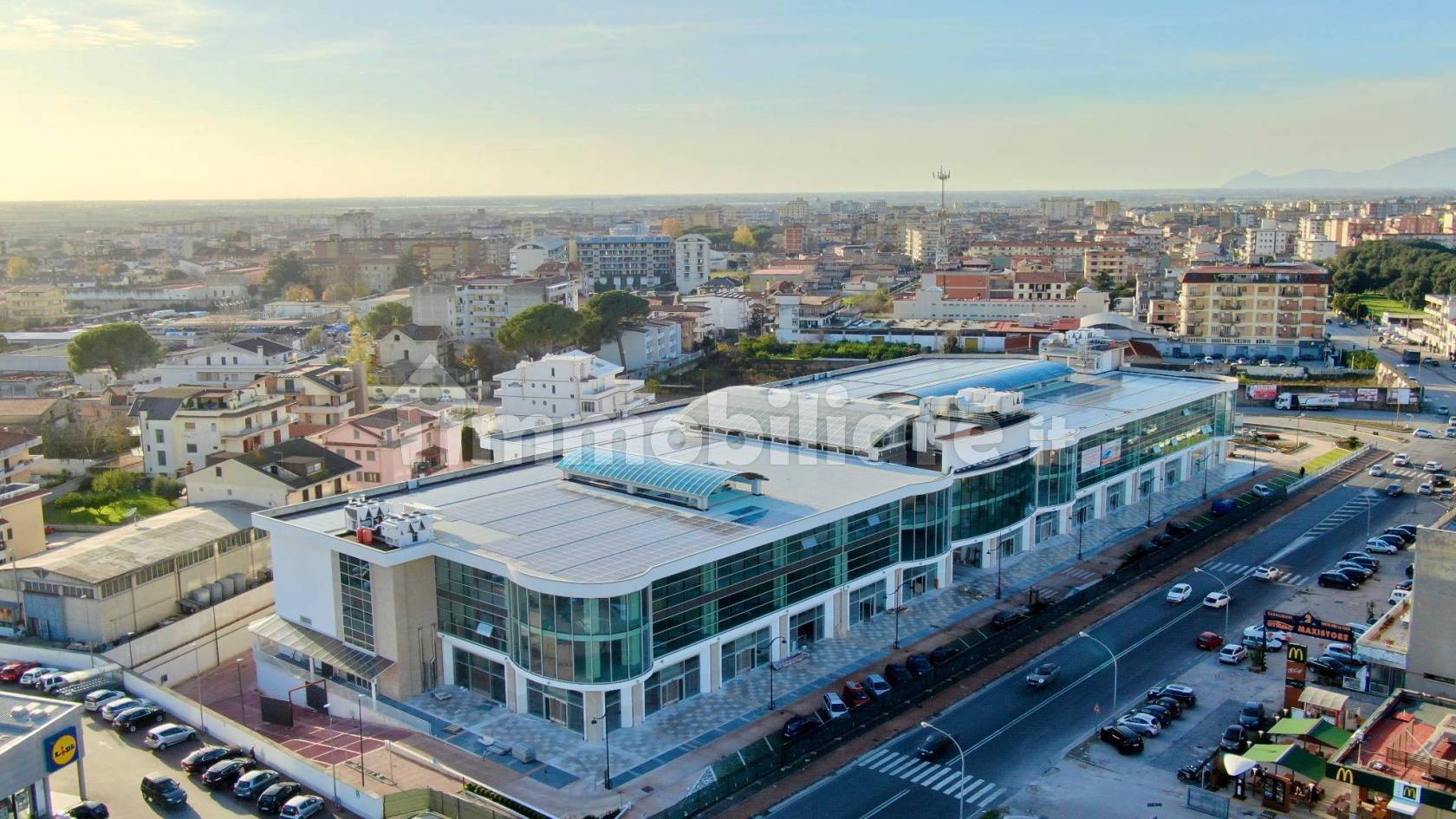 Uffici - studi di nuova costruzione a Curti