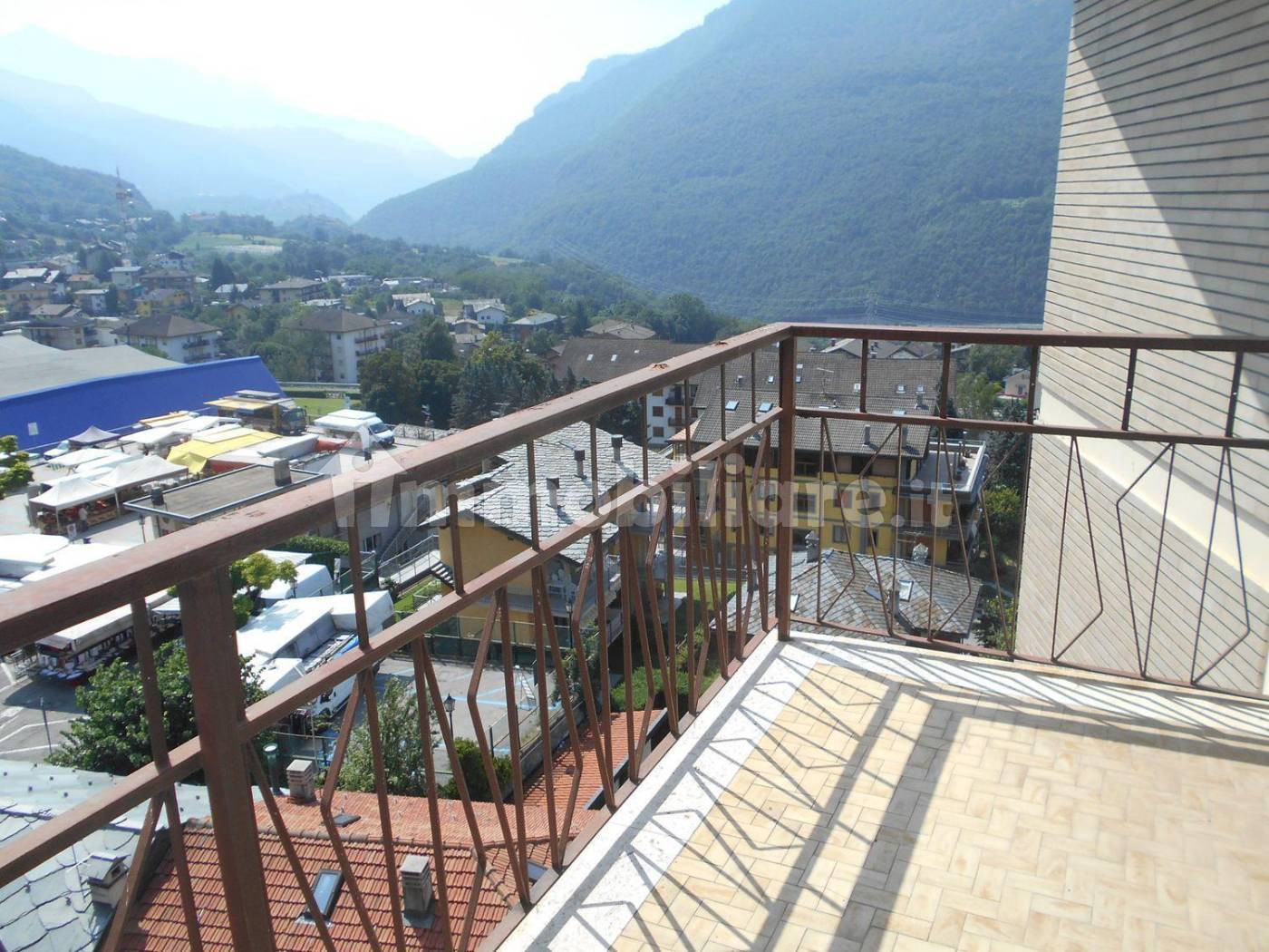 Bilocale via A  Vuillerminaz, 40, Centro, Saint-Vincent