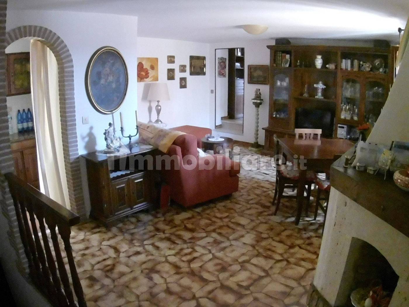 Trilocale via Umberto I 25, Centro, Scandriglia