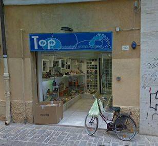 Locale commerciale in Vendita