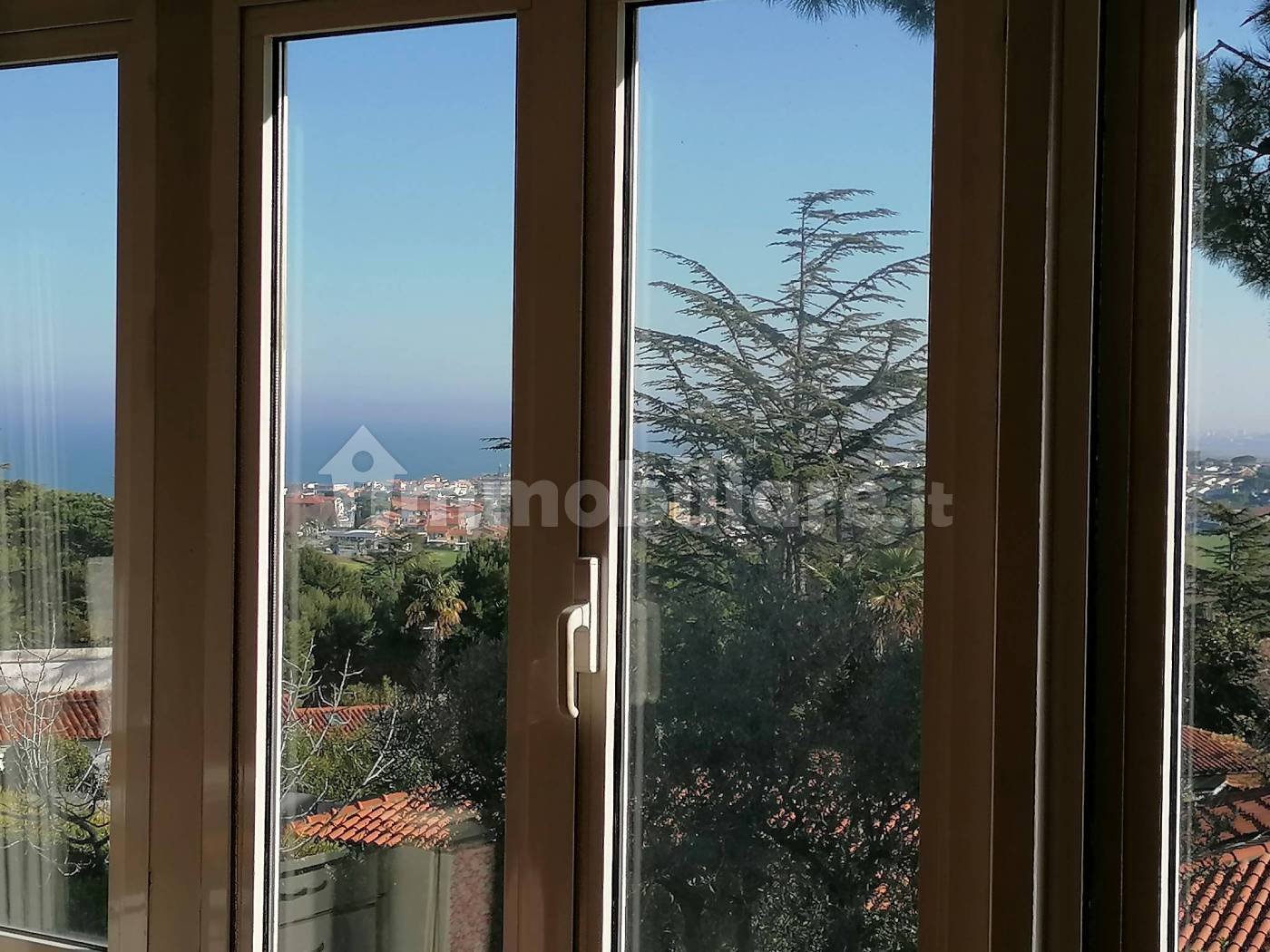 Trilocale via delle Azalee, Villaggio Taunus, Numana