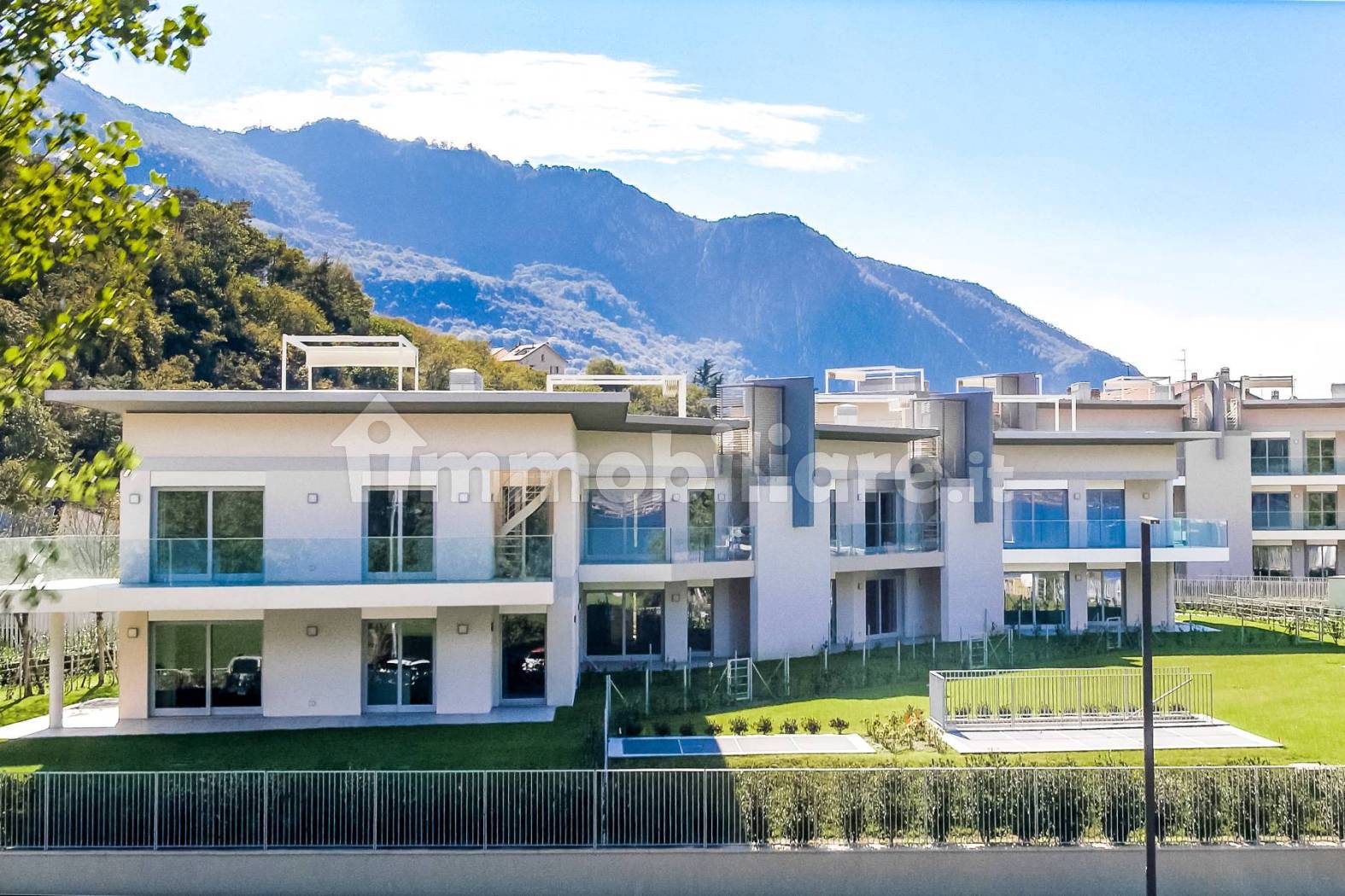 Trilocale Strada Provinciale Lariana, Valmadrera