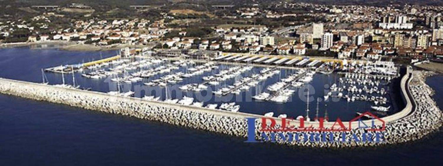 Garage - Box in Vendita