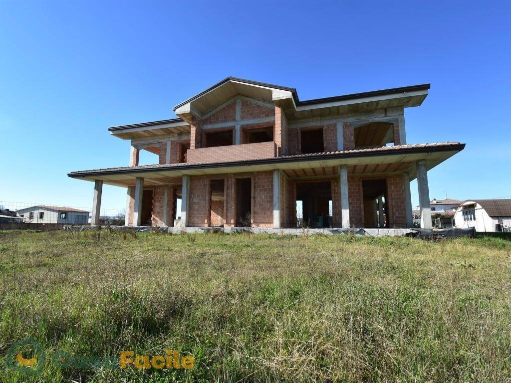 Terratetto unifamiliare 219 m², nuova, Centro Storico, Cesena
