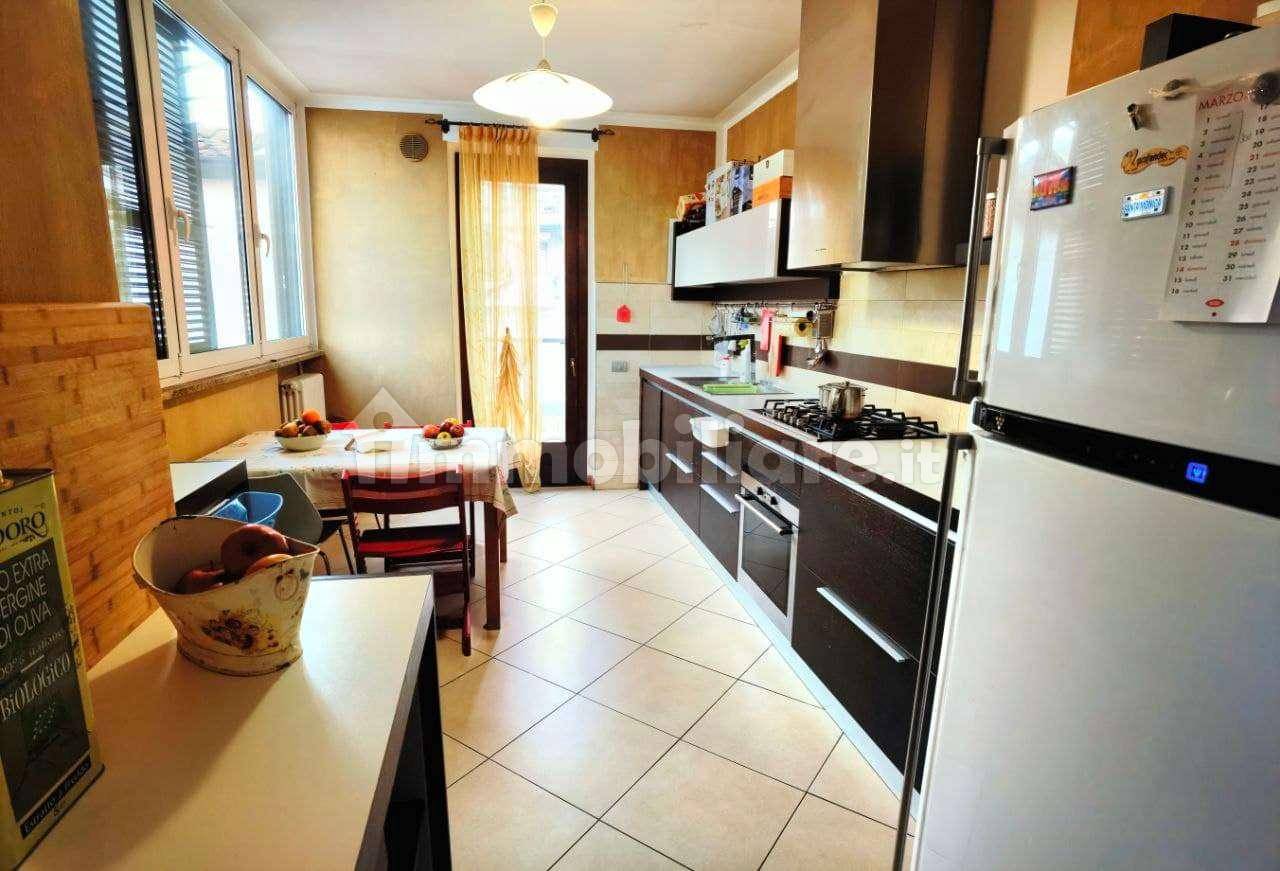 Quadrilocale via cesare bornaghi 6, Treviglio