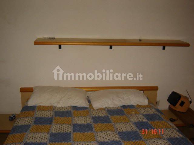 Vendita Appartamento Scalea. Trilocale in via Faro. Buono stato, terzo ...