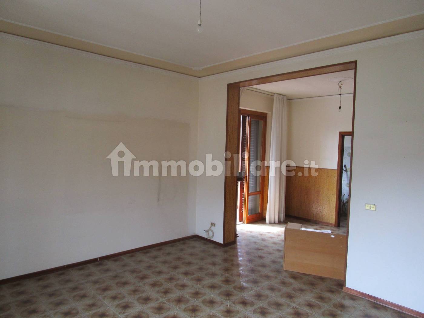 Quadrilocale piazza Giuseppe Giusti 55, Centro, Monsummano Terme