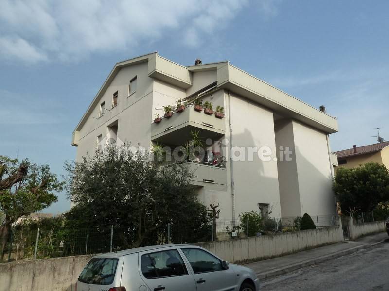 Quadrilocale via Beato Pietro da Montolmo, Centro, Corridonia