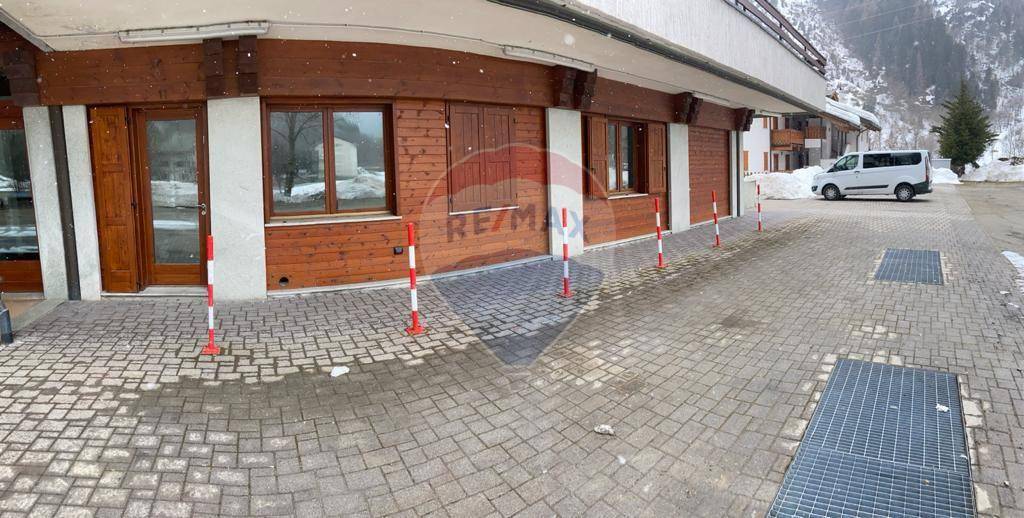 Bilocale ottimo stato, piano terra, Campodolcino