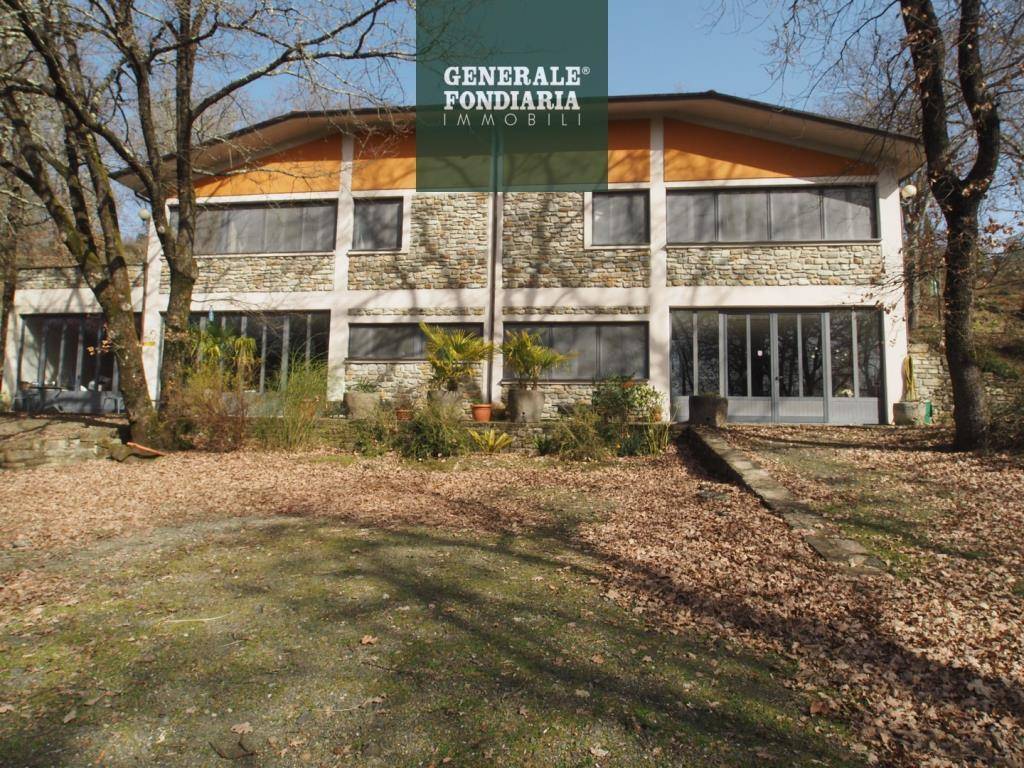 Locale commerciale in Vendita