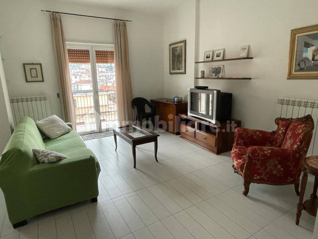 Trilocale via Francesco Crispi, Centro, Agropoli