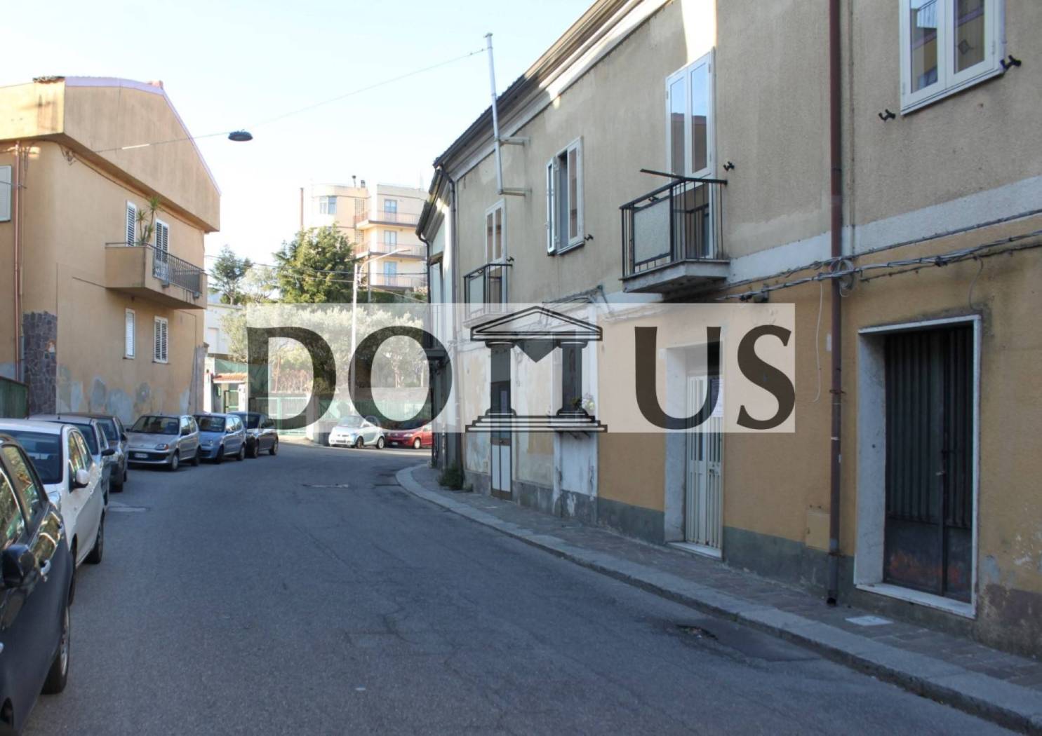 Locale commerciale in Vendita