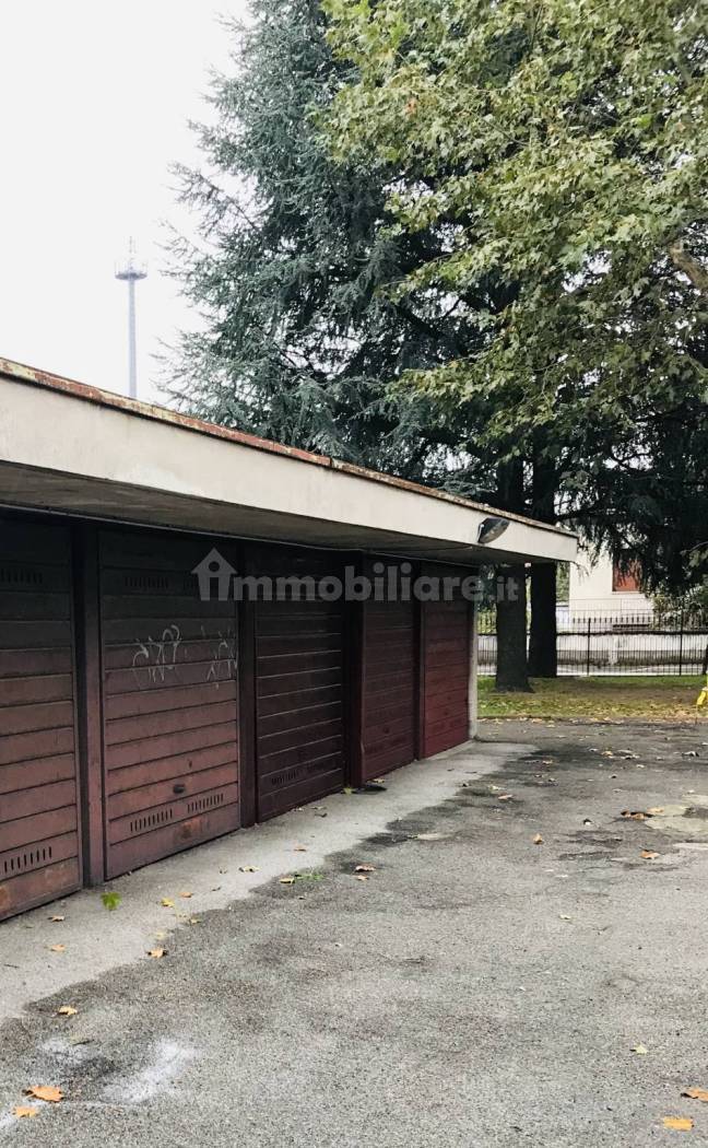 Garage - Box in Vendita