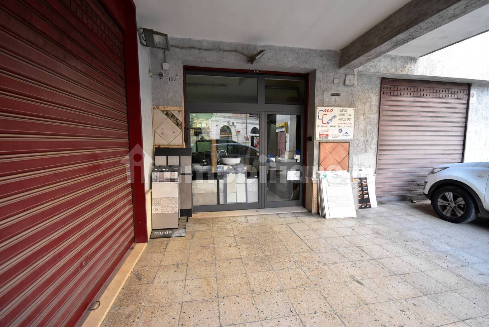 Locale commerciale in Vendita