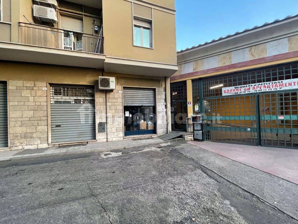 Locale commerciale in Vendita