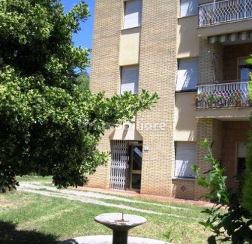 Locale commerciale in Vendita