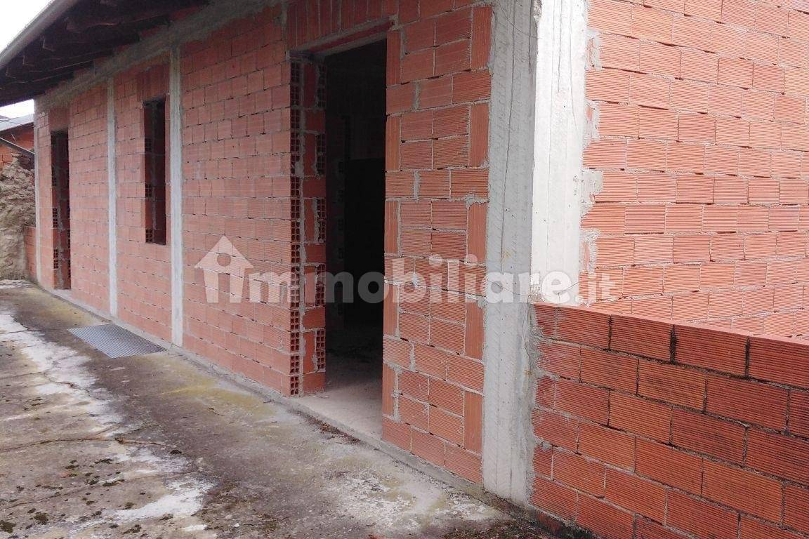 Terratetto plurifamiliare Cantone Colmo 32, Curino