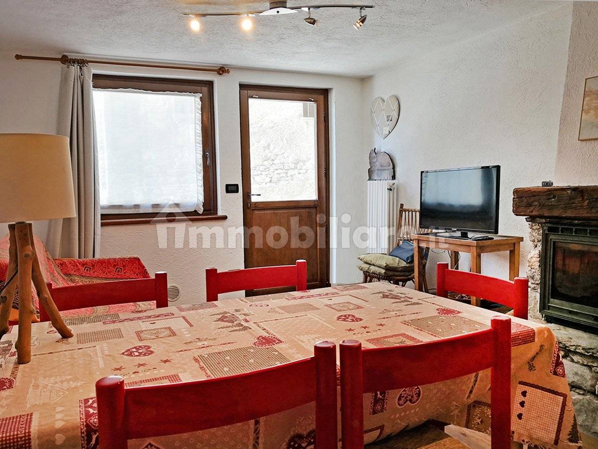 Bilocale frazione Morge, La Salle