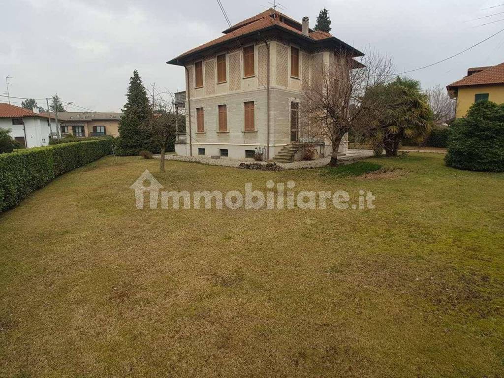 Vendita Villa unifamiliare in via Leonardo da Vinci 19 Venegono ...