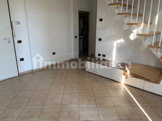 Trilocale via Michelangelo Buonarroti, Centro, Agliana