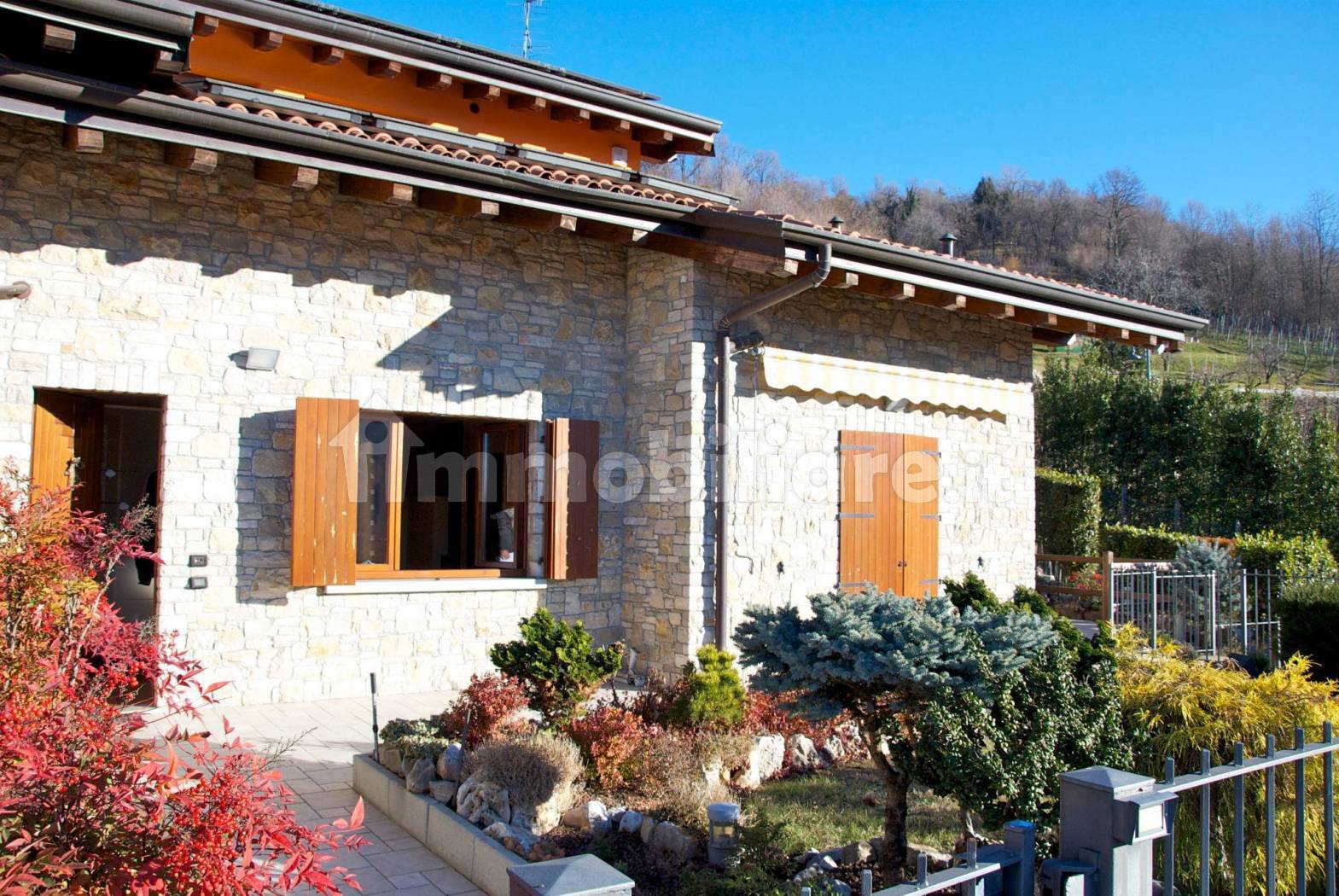 Villa bifamiliare via Castello, Ponteranica