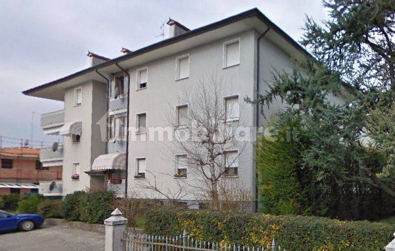 Trilocale via dei Gelsi 25, Centro, Azzano Decimo